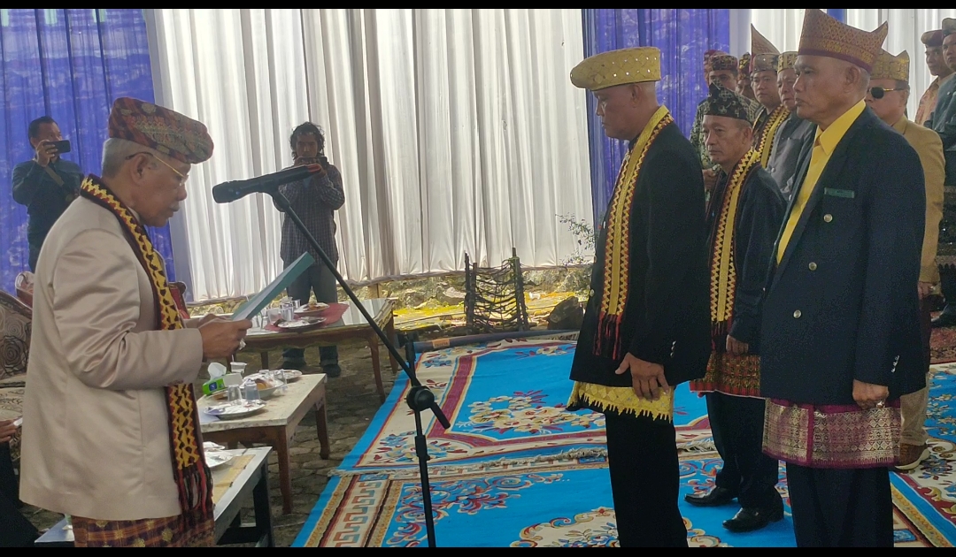 Maulana Marsad Dikukuhkan Sebagai Ketua Majelis Penyimbang Adat Lampung ...